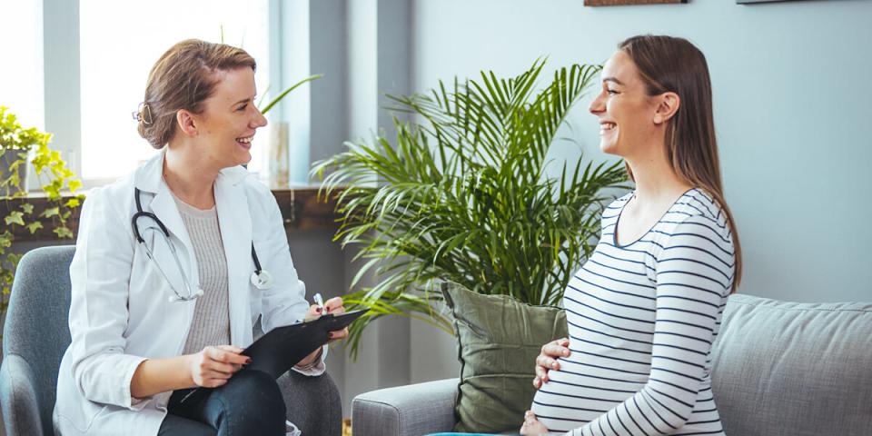 CNM vs. Women's Health NP (WHNP): What's the Difference?