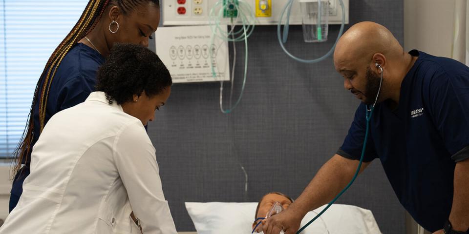 How to Go from EMT to Nursing: What You Need to Know